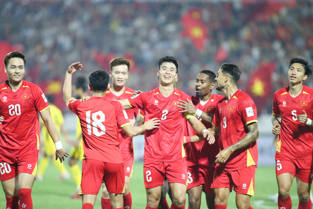HLV Kim Sang-sik muốn cùng tuyển Việt Nam "phá dớp" tại AFF Cup 2026