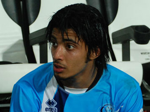 Cầu thủ “làm nhục” thủ môn đã tử nạn