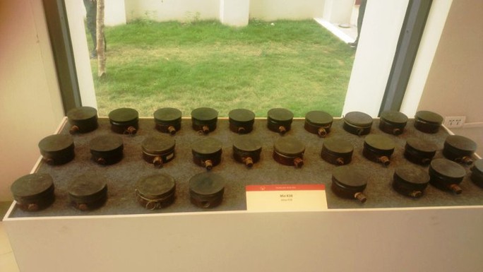 Cận cảnh các loại bom mìn Mỹ ném xuống Việt Nam 1964-1972 - Báo Người ...