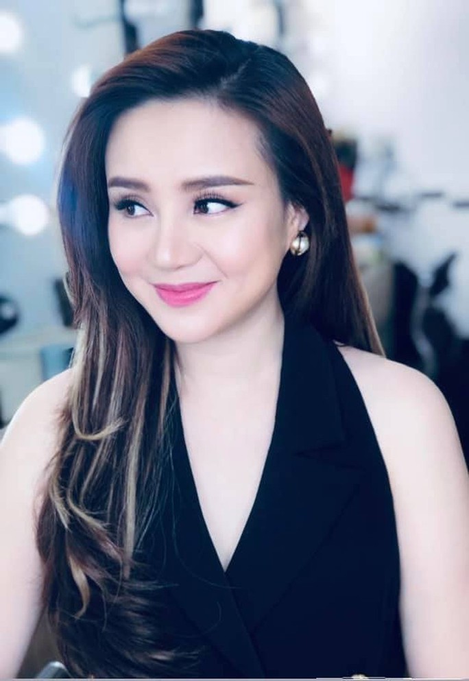 Vy Oanh lên tiếng về tin đồn đẻ thuê năm 17 tuổi - Báo Người lao động