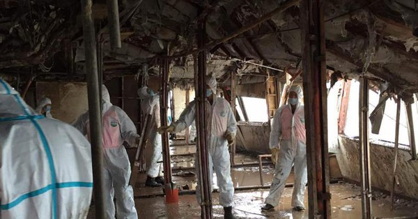 Bên trong con tàu chìm cùng hơn 400 người Trung Quốc