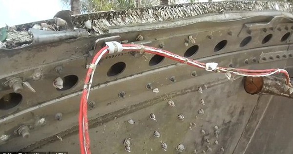 Tìm thấy mảnh vỡ nghi của MH307