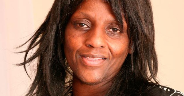 Nữ ca sĩ Melissa Bell qua đời vì suy thận