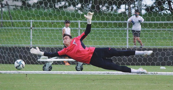 Lo cho Văn Lâm hơn chờ Filip Nguyễn