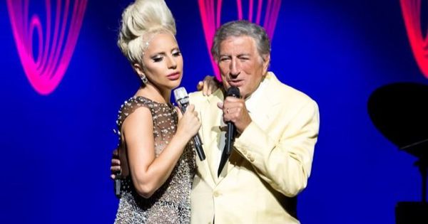 Lady Gaga phá vỡ im lặng về cái chết danh ca Tony Bennett