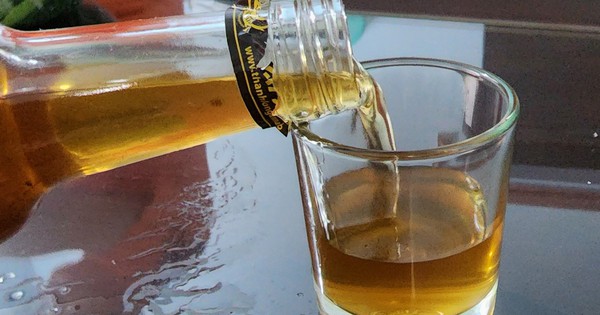 Bác sĩ chỉ cách "đối phó" với rượu, bia ngày Tết bằng y học cổ truyền