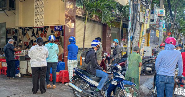 "Hết rồi con ơi!"