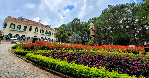 Dinh 1 King Palace ở Đà Lạt vắng lặng trong khi chờ đấu giá
