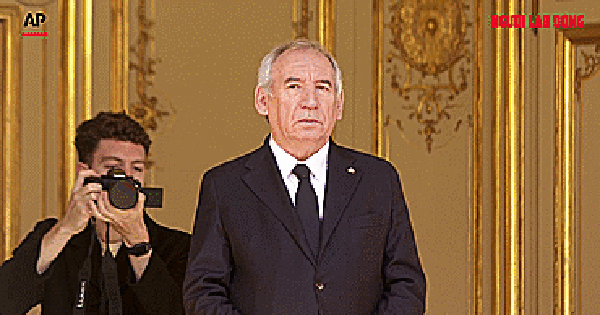 Thủ tướng Pháp François Bayrou bị phế truất
