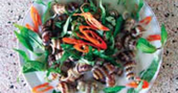 Rủ nhau ăn ốc