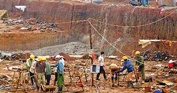 Một công nhân Trung Quốc tử nạn tại mỏ bauxite Tân Rai