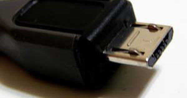 Châu Âu áp dụng chuẩn sạc micro-USB